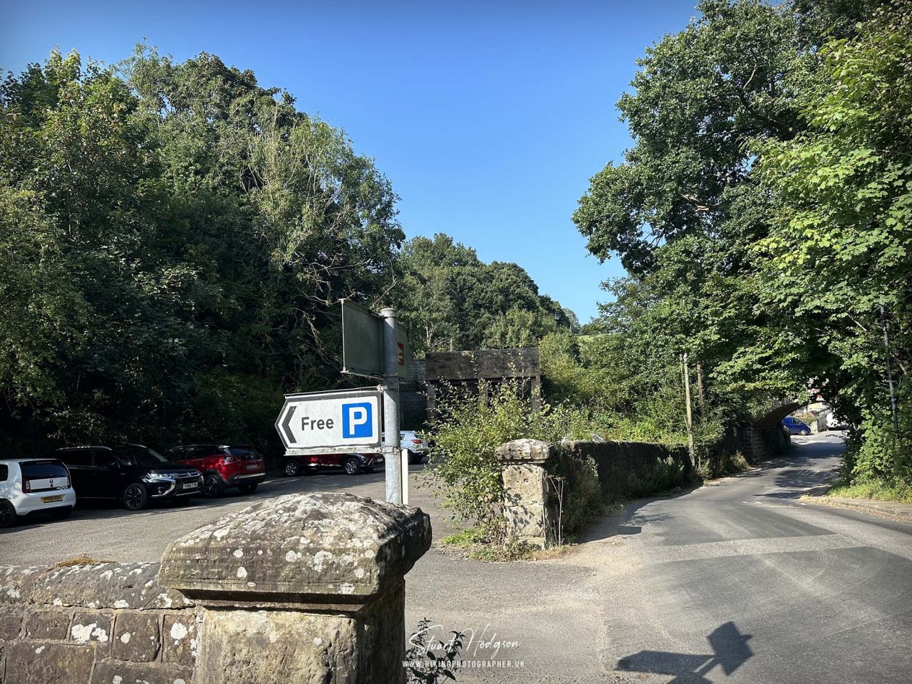 Egton Bridge walk to Beggars Bridge along the River Esk near Whitby ...