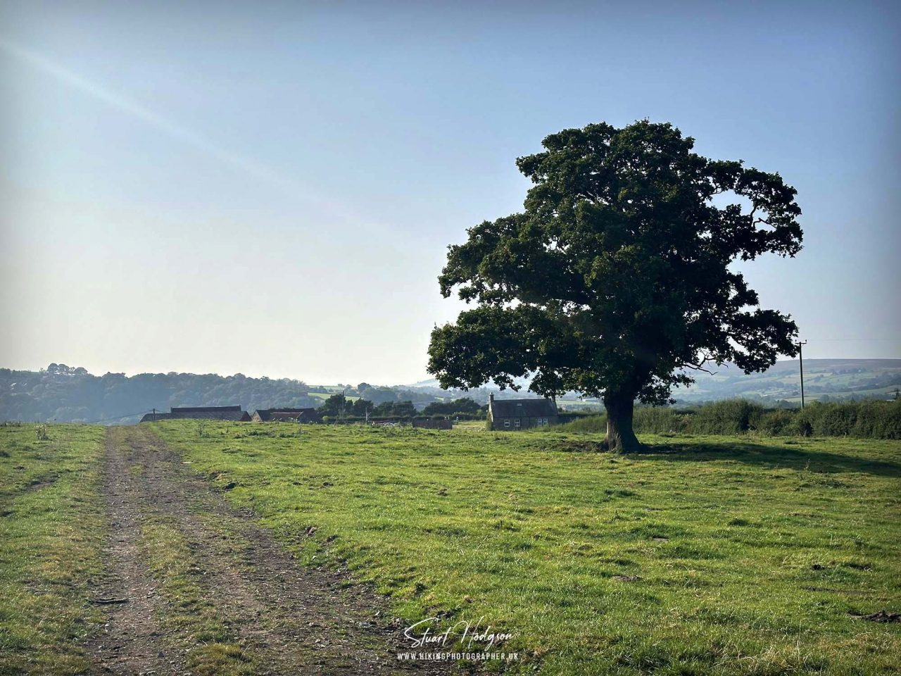 Egton Bridge walk to Beggars Bridge along the River Esk near Whitby ...