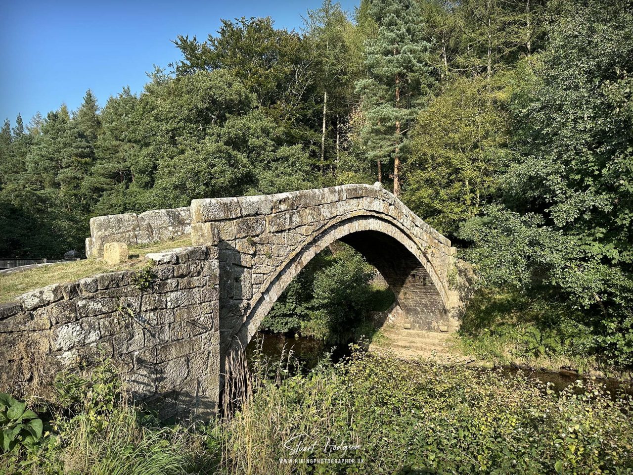 Egton Bridge walk to Beggars Bridge along the River Esk near Whitby ...